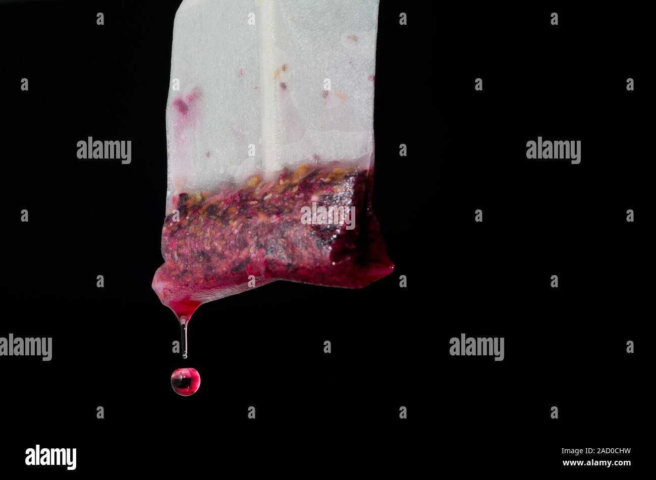 Dropping tea bag hi-res stock photography and images - Alamy
