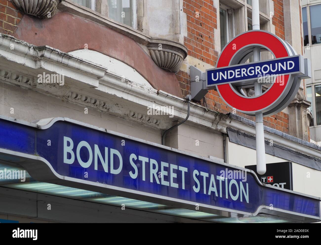 LONDON, UK - CIRCA SEPTEMBER 2019: Bond Street tube station sign Stock ...