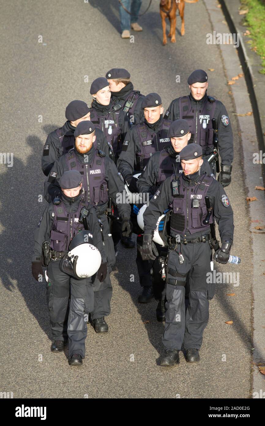 November 29, 2019 - Cologne, Germany. Police at the Fridays for Future ...
