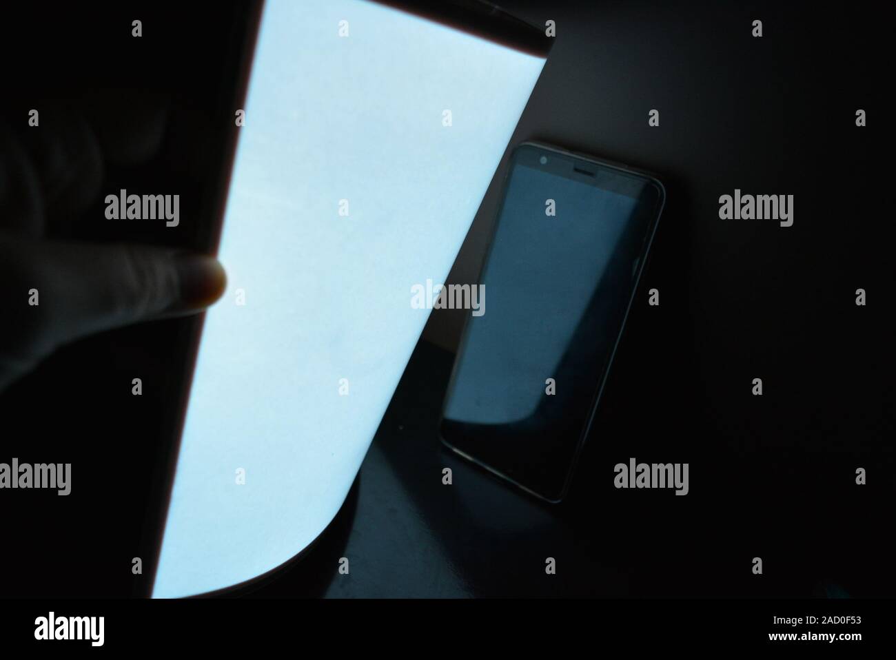 Very bright and luminous A4 paper with an electroluminescent coating ...