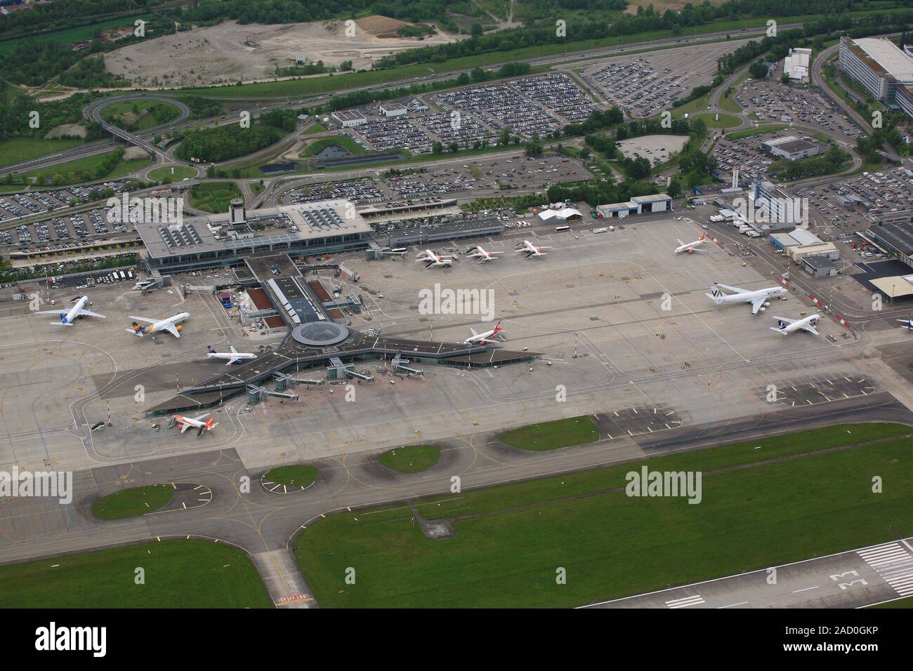 Euroairport Basel-Mulhouse-Freiburg, Y - Fingerdock and apron Stock ...