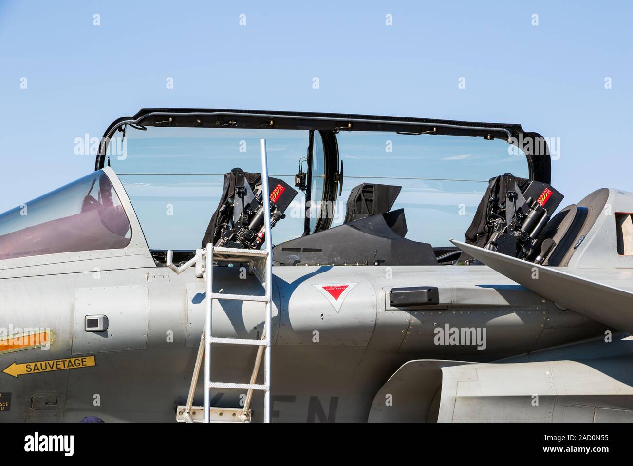 Rafale cockpit hi-res stock photography and images - Alamy