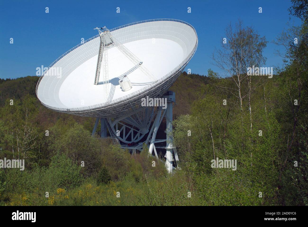 Effelsberg radio telescope. This 100-metre telescope was inaugurated in ...