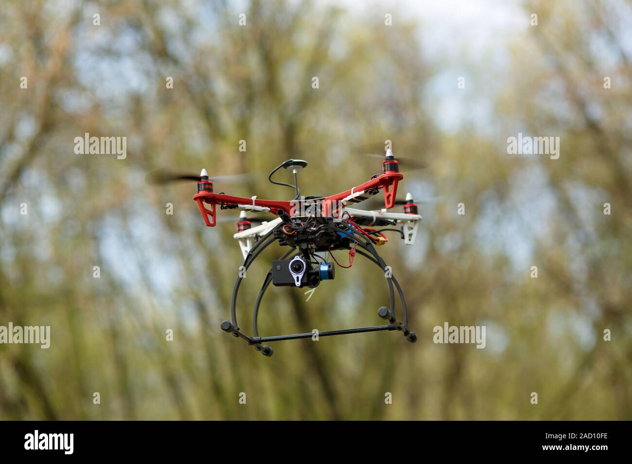Flying quadcopter in forest hi-res stock photography and images - Alamy