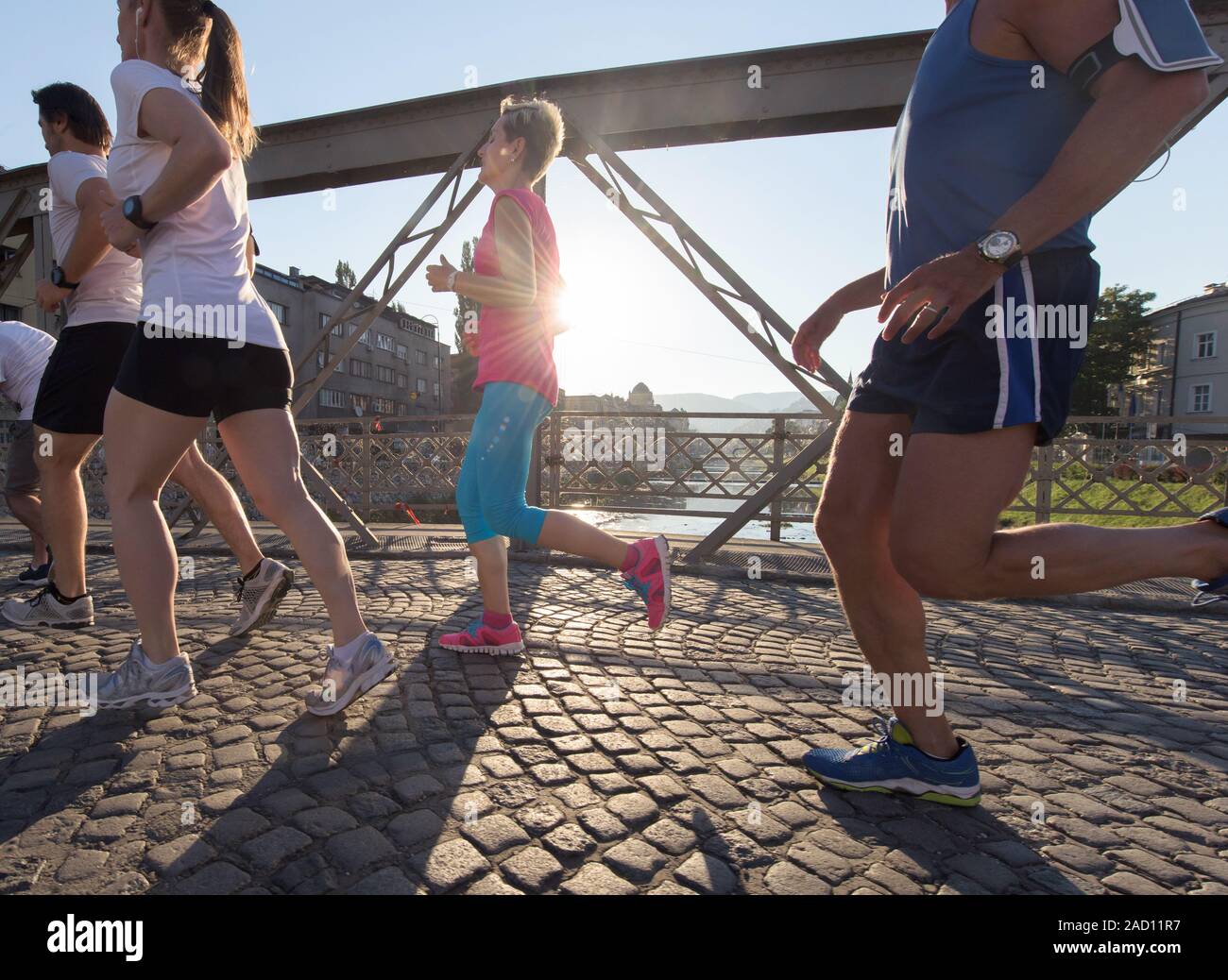 people group jogging Stock Photo - Alamy