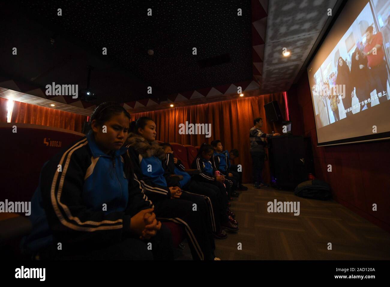 Children library movie hi-res stock photography and images - Alamy