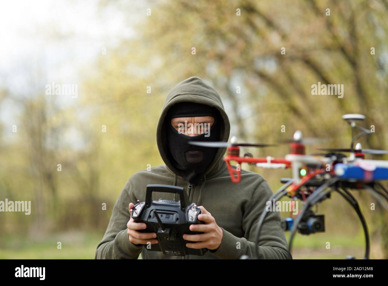 Man flying unmanned aerial hi-res stock photography and images - Alamy