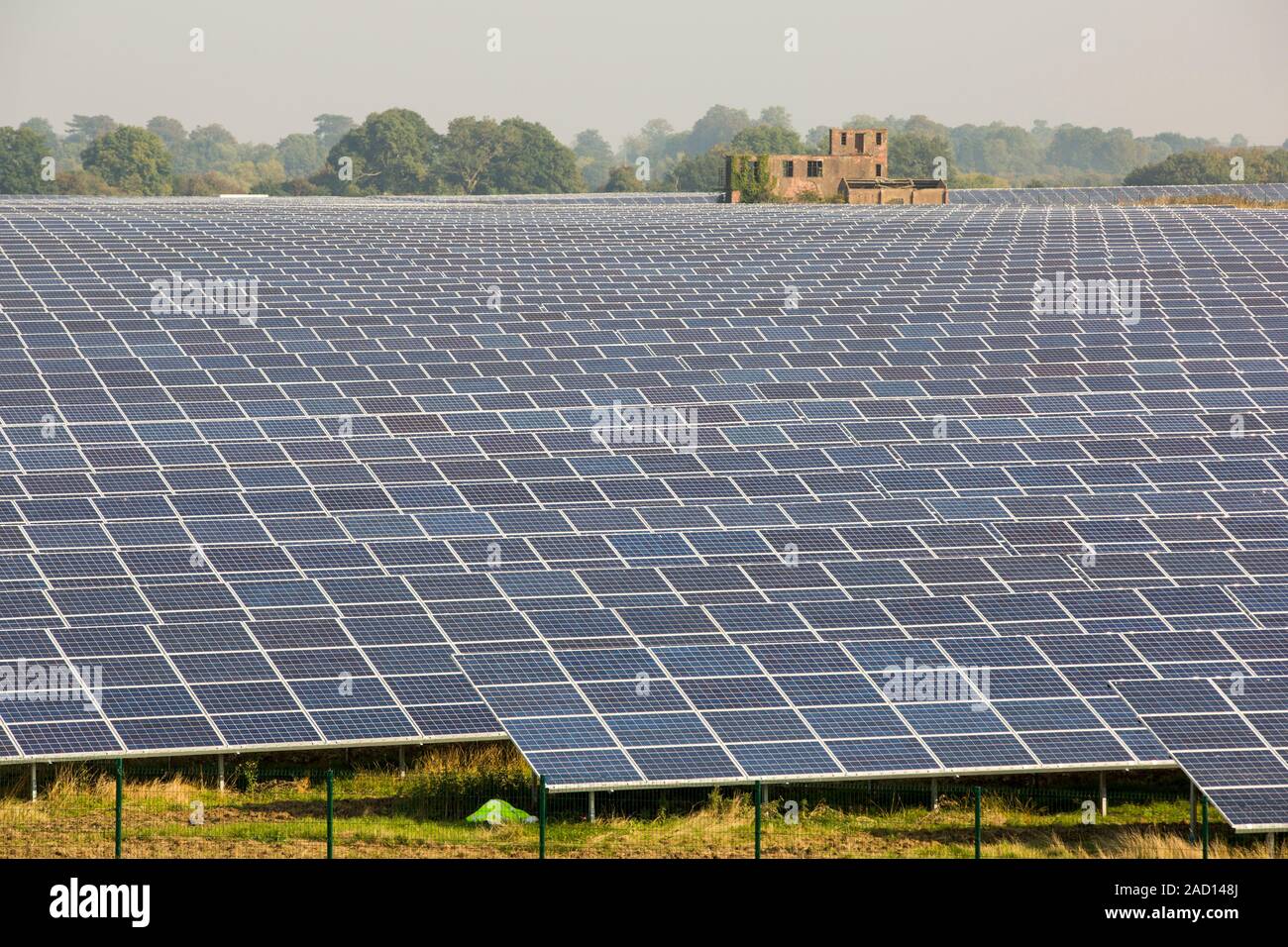 Wymeswold Solar Farm the largest solar farm in the UK at 34 MWp, based ...