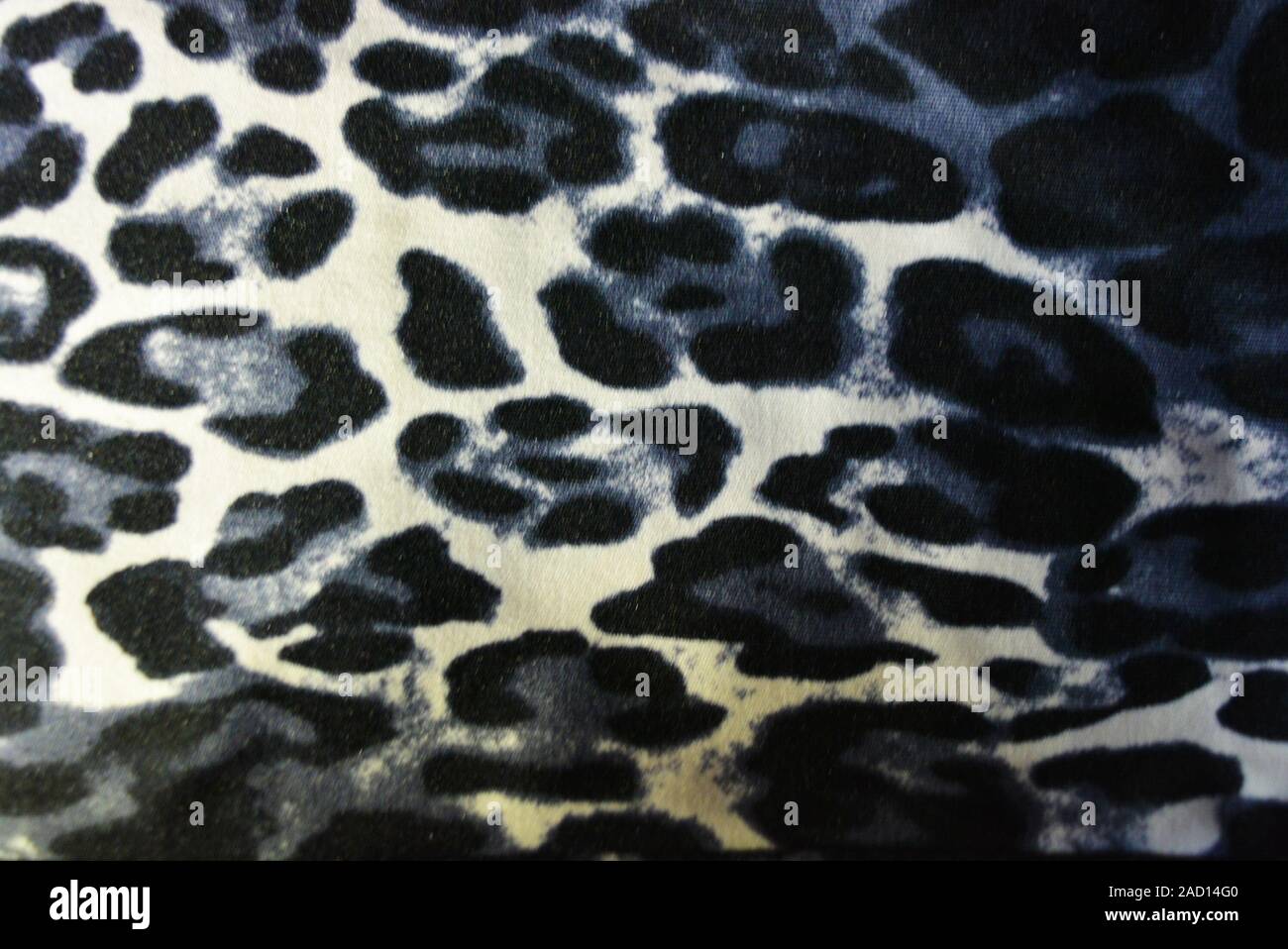 Beautiful animal print with spots, leopard pattern and animal skin ...