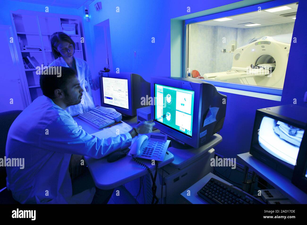 MRI scanning control room. Magnetic resonance imaging (MRI) scanning ...