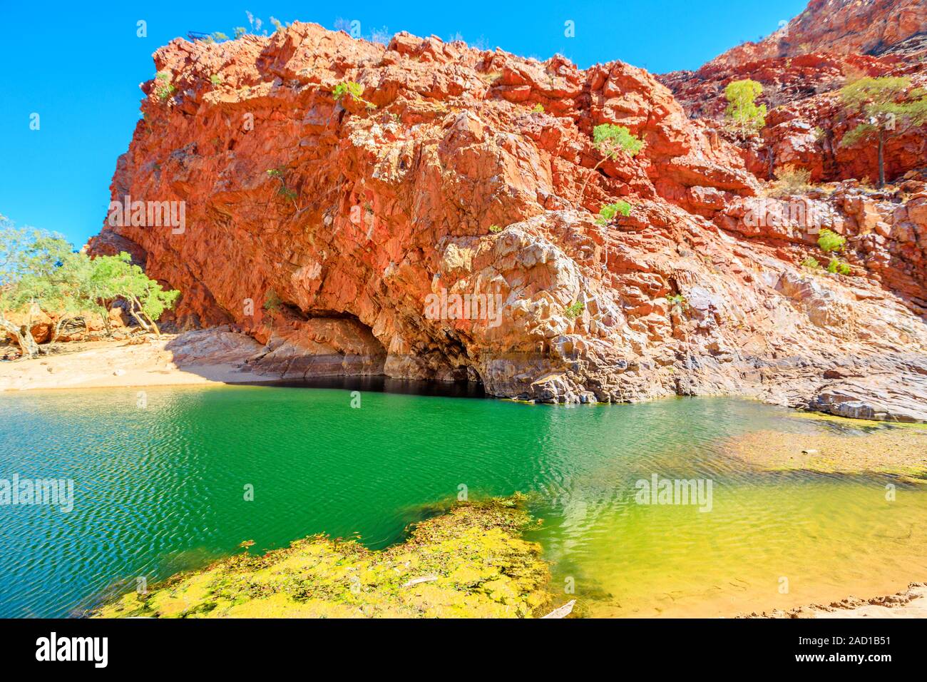 Ormiston Gorge and Pound Walk in West MacDonnell Ranges National Park ...