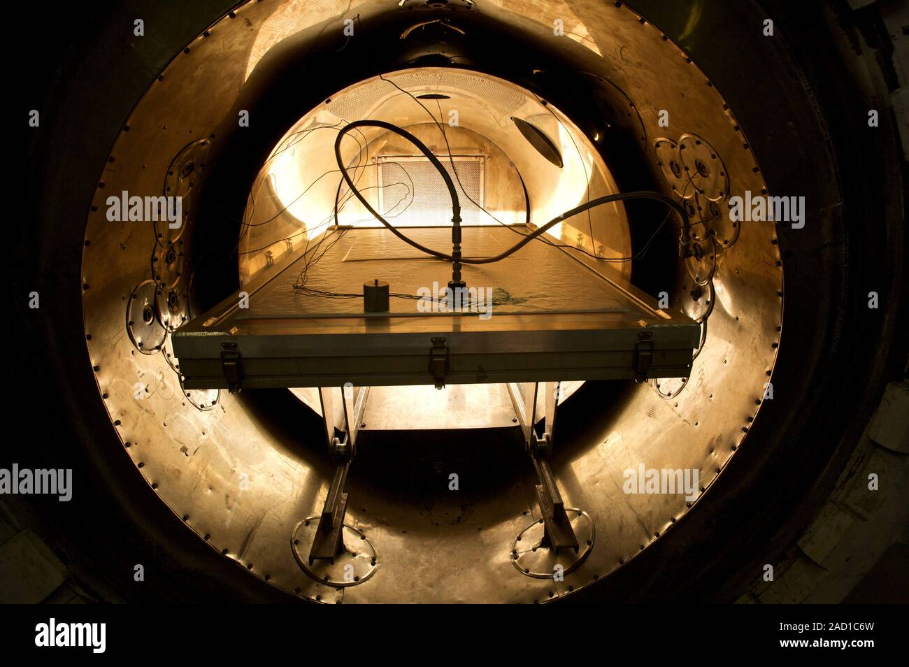 Composite material production. Autoclave mould for producing carbon ...