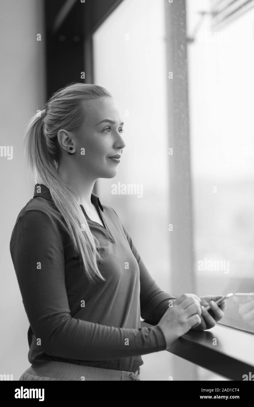 Phone call hand woman Black and White Stock Photos & Images - Alamy