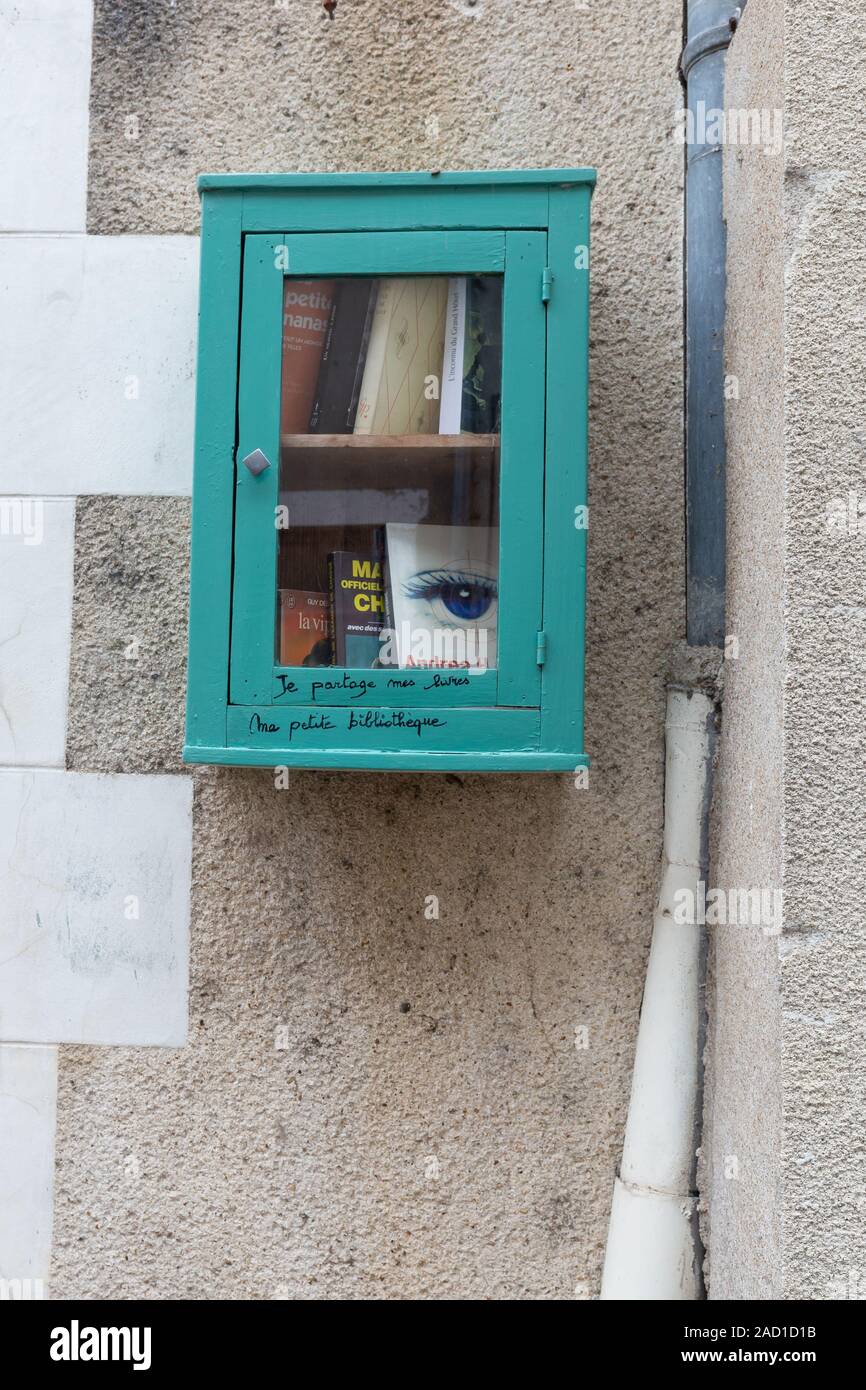 Little free library france hi-res stock photography and images - Alamy