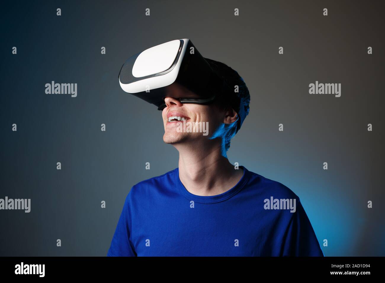 Using vr hi-res stock photography and images - Alamy