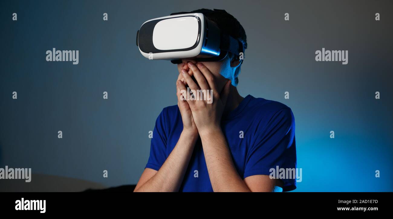 Using vr hi-res stock photography and images - Alamy