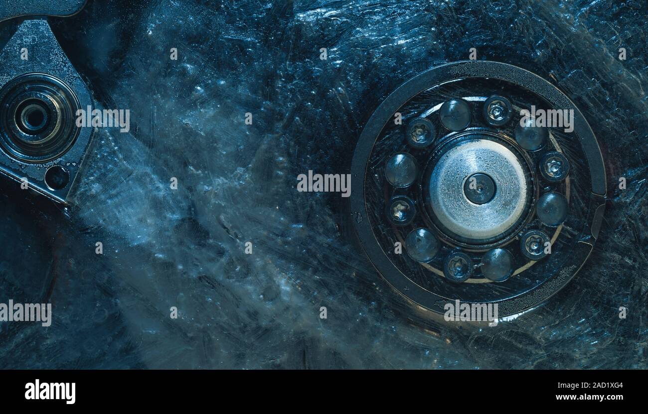 Hard drive block of ice hi-res stock photography and images - Alamy