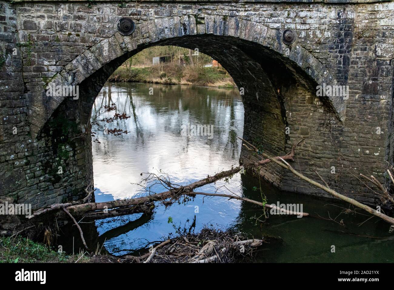 Obstruction of view hi-res stock photography and images - Alamy