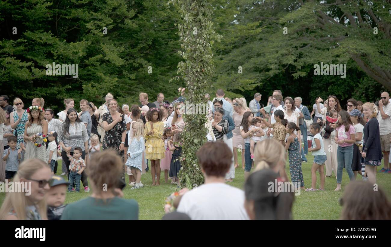 Midsummer sweden celebration hi-res stock photography and images - Alamy