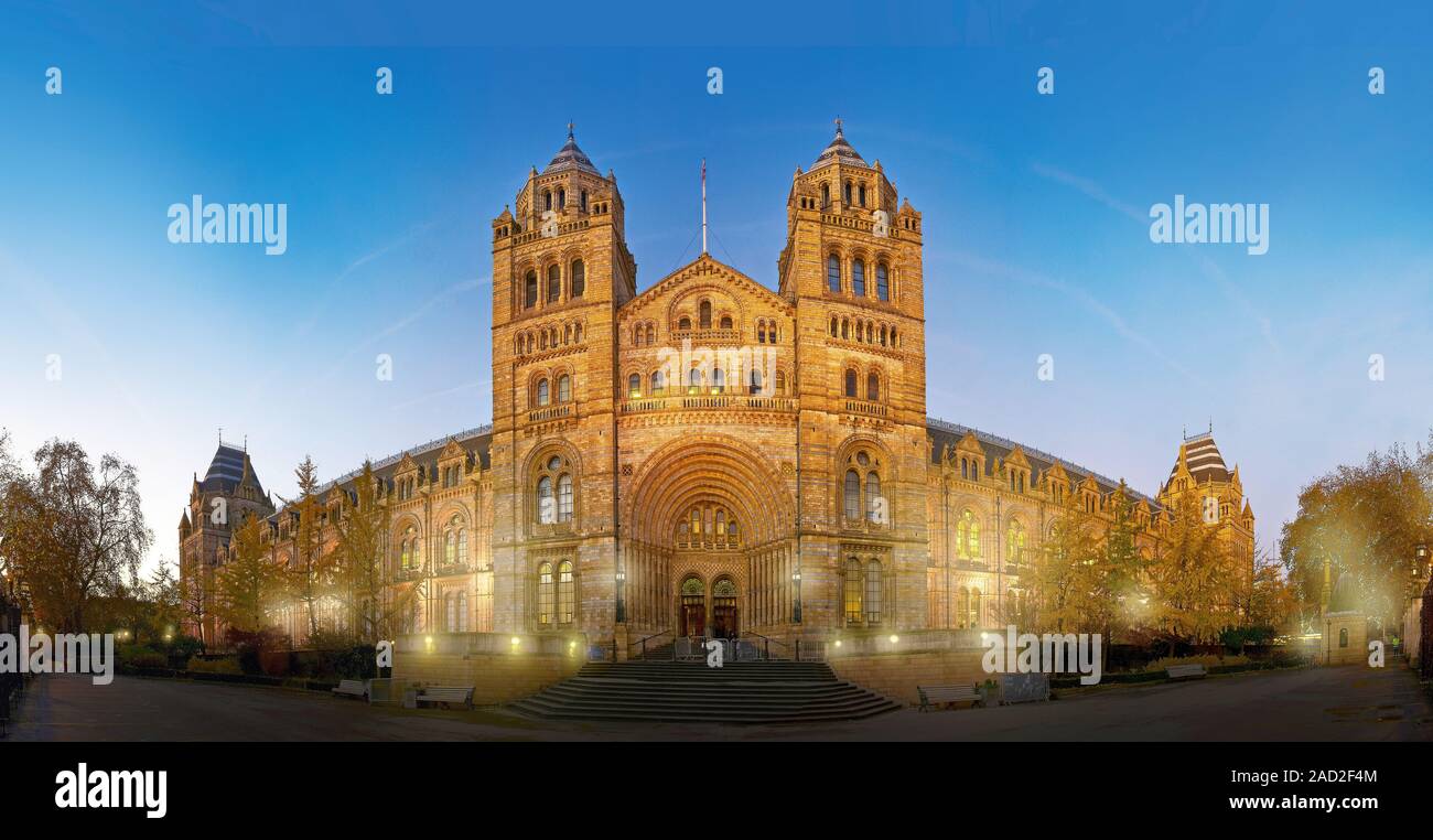 View of the Waterhouse Building from Cromwell Road. Alfred Waterhouse ...