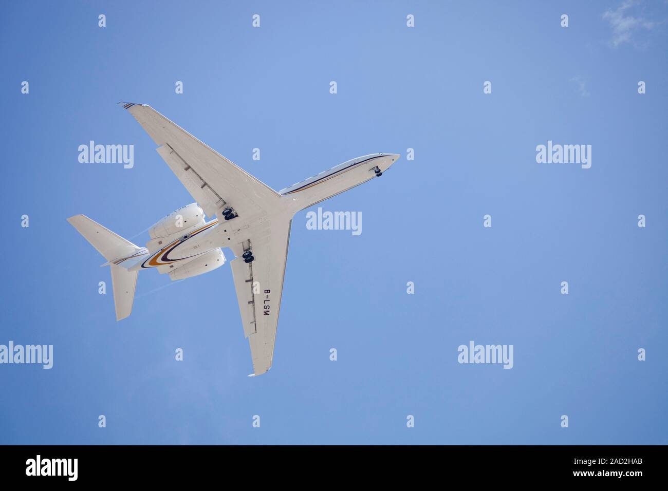 Planes flying into Sydney, Australia Stock Photo - Alamy