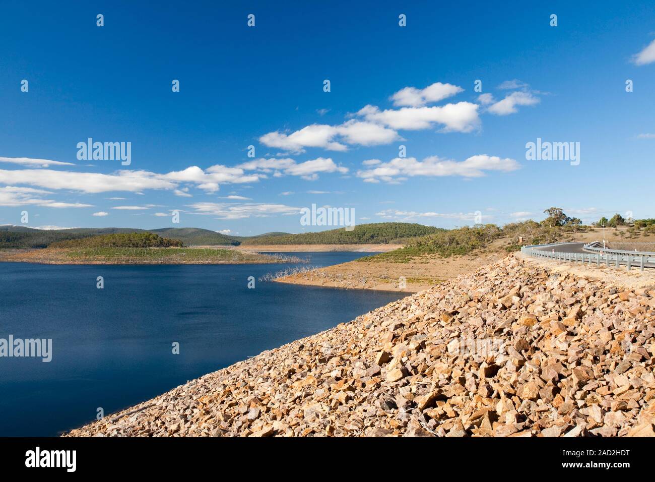 Lake Eucumbene in the Snowy Mountains, Australia, during drought Stock ...
