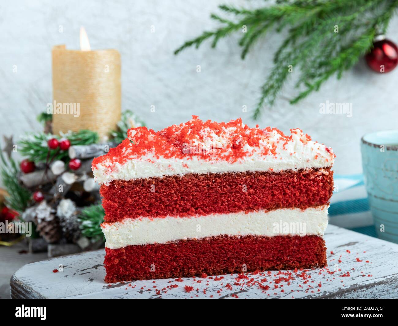Closeup red velvet cake hi-res stock photography and images - Alamy