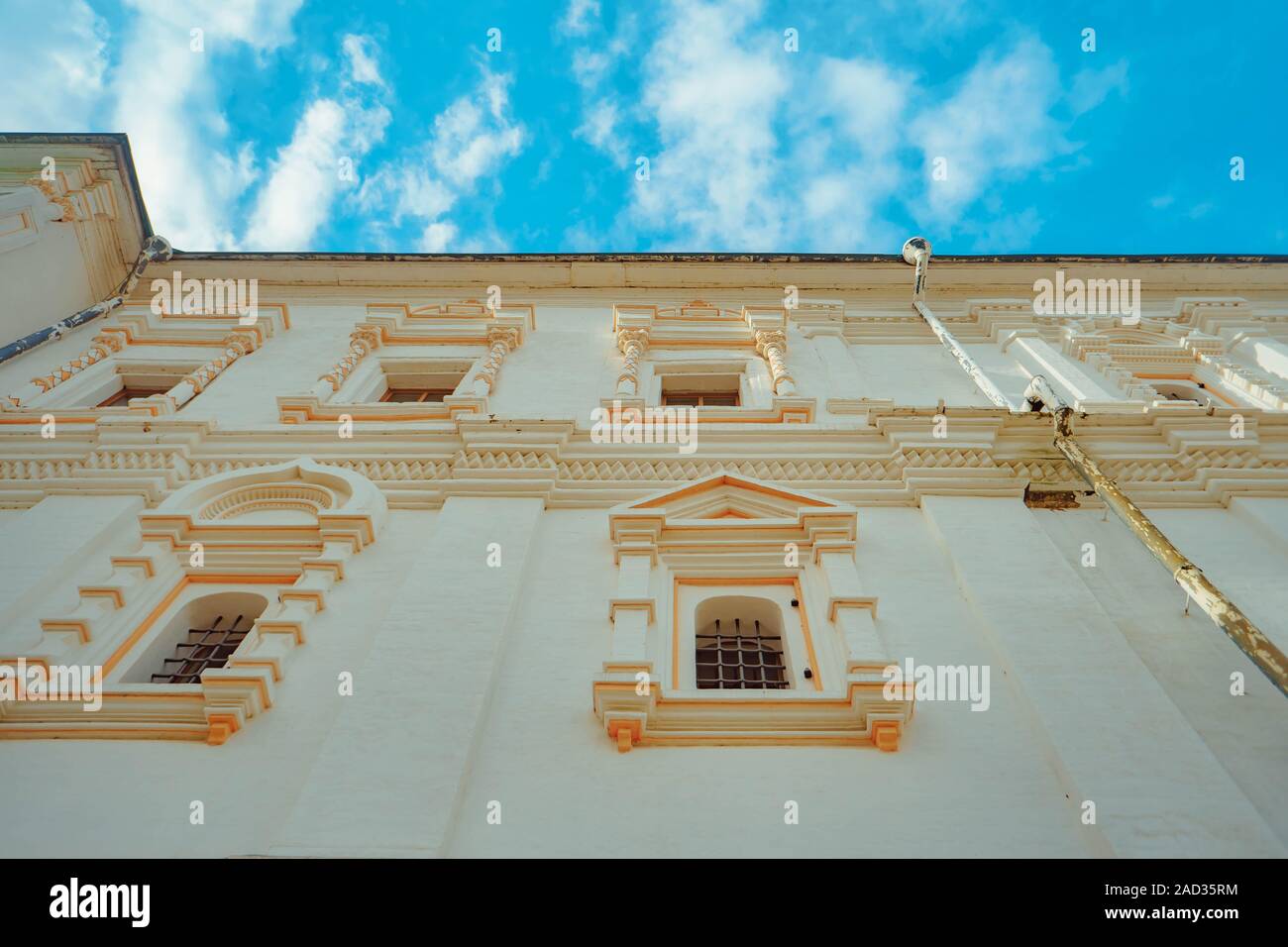 old architecture large buildings, beautiful architecture of old ...