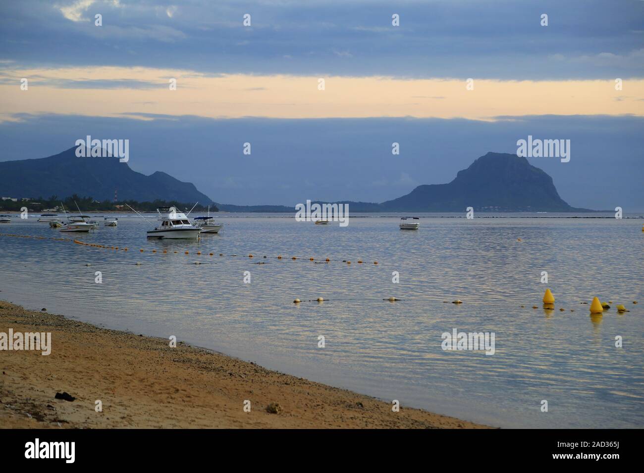 Mauritius night sky hi-res stock photography and images - Alamy