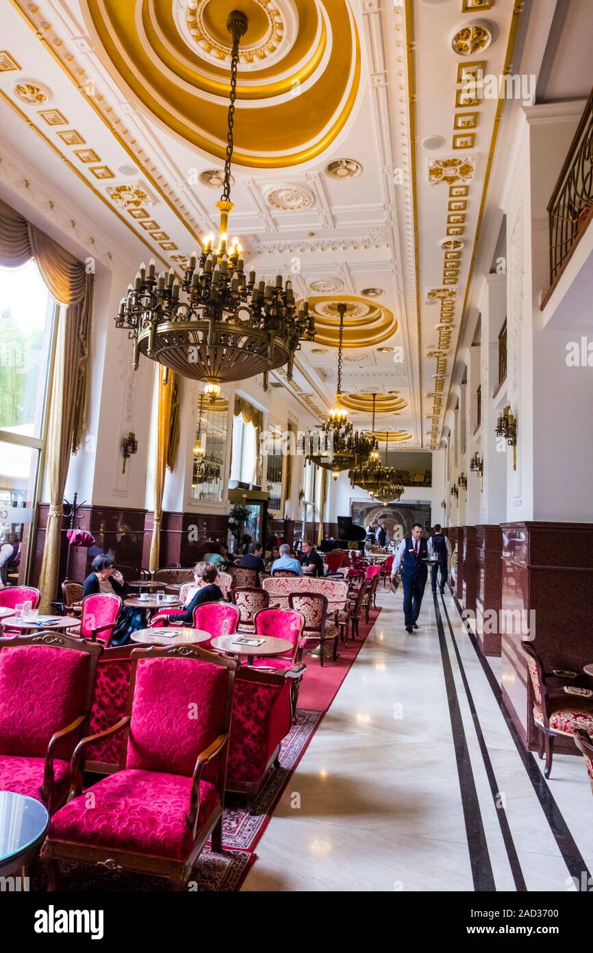 Cafe belgrade serbia hi-res stock photography and images - Alamy