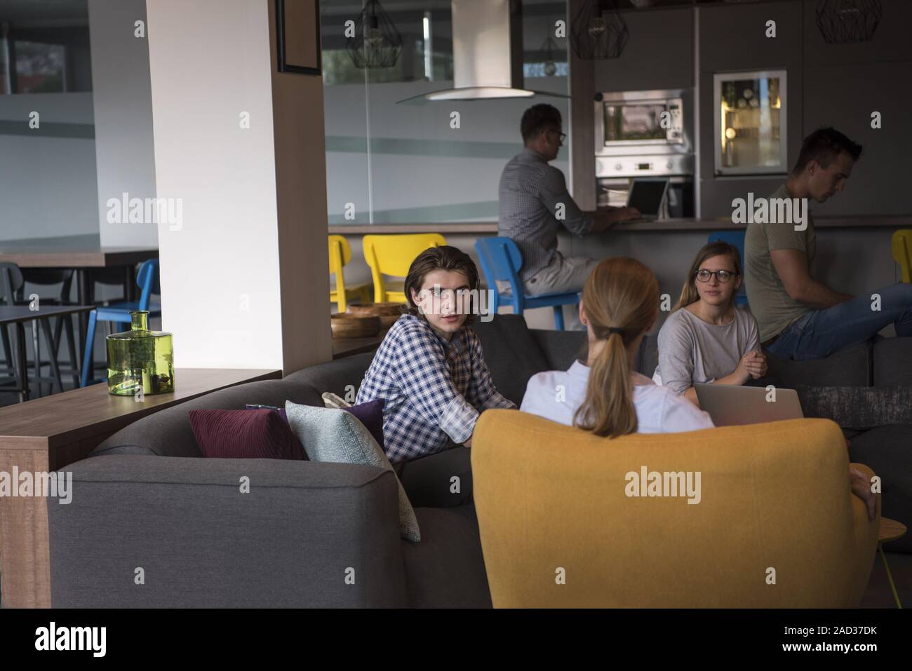 team meeting and brainstorming Stock Photo - Alamy
