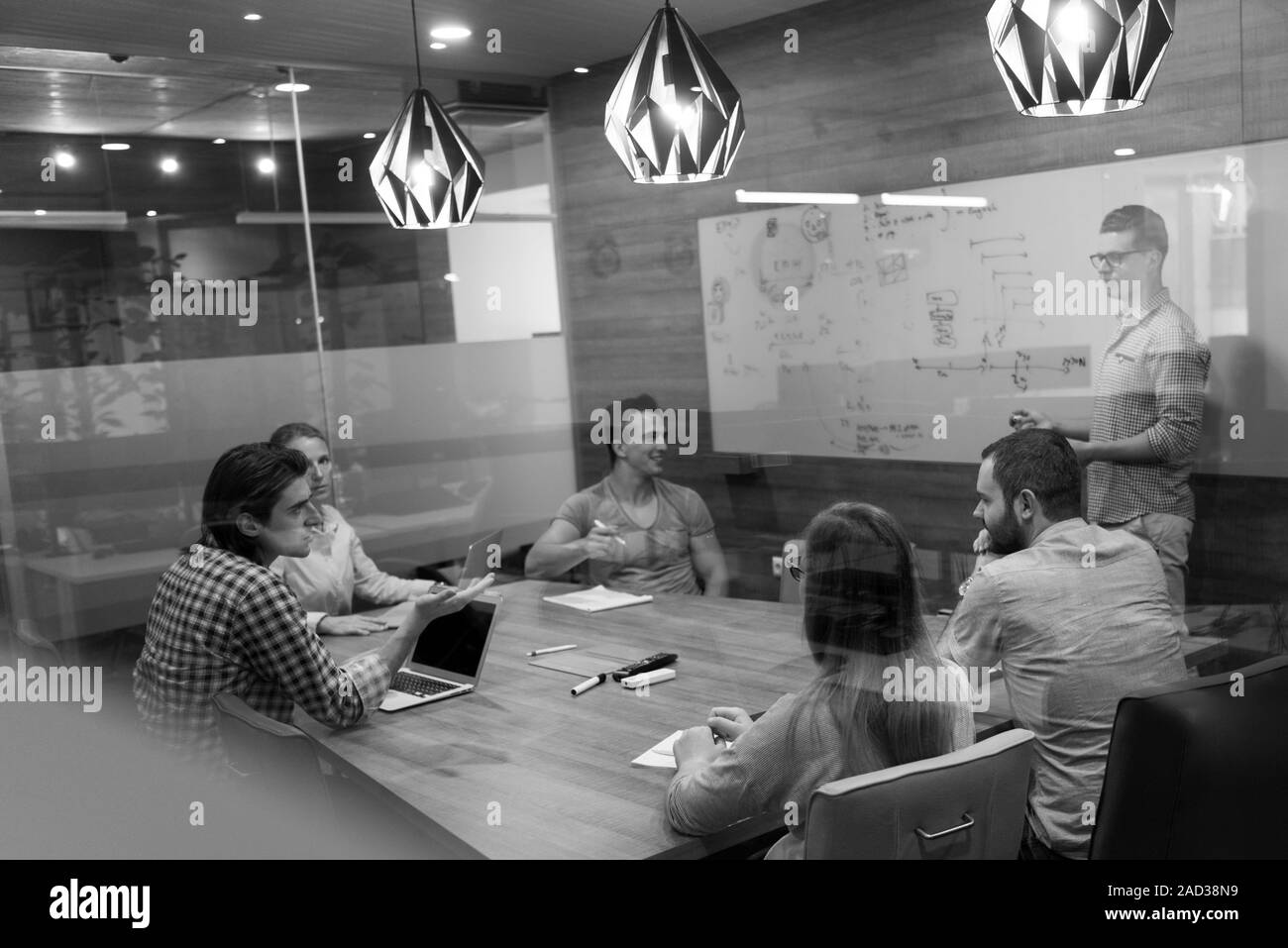 Startup teamwork business meeting Black and White Stock Photos & Images ...