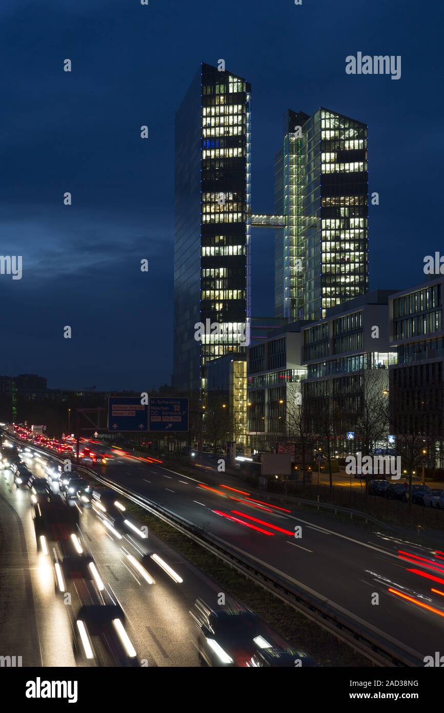 Modern office building in Munich, Germany Stock Photo - Alamy