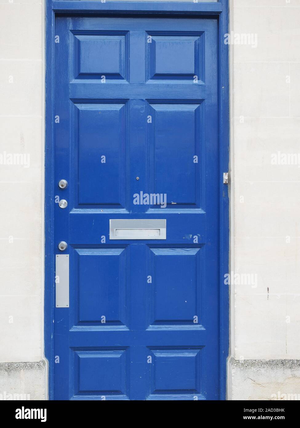 Old English door Stock Photo - Alamy