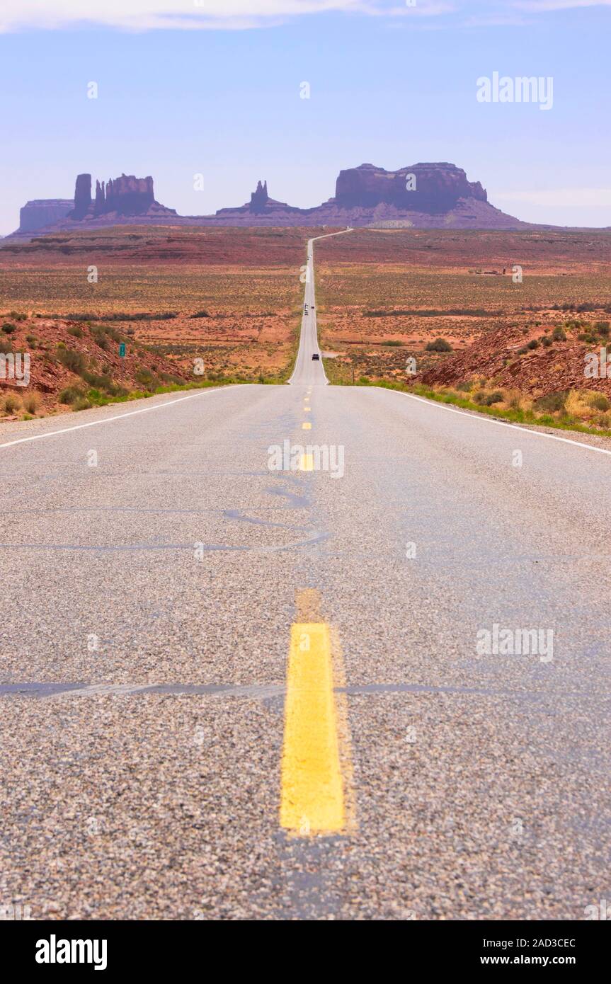 View of Monument Valley, Arizona, from Highway 163 in Utah (to the ...