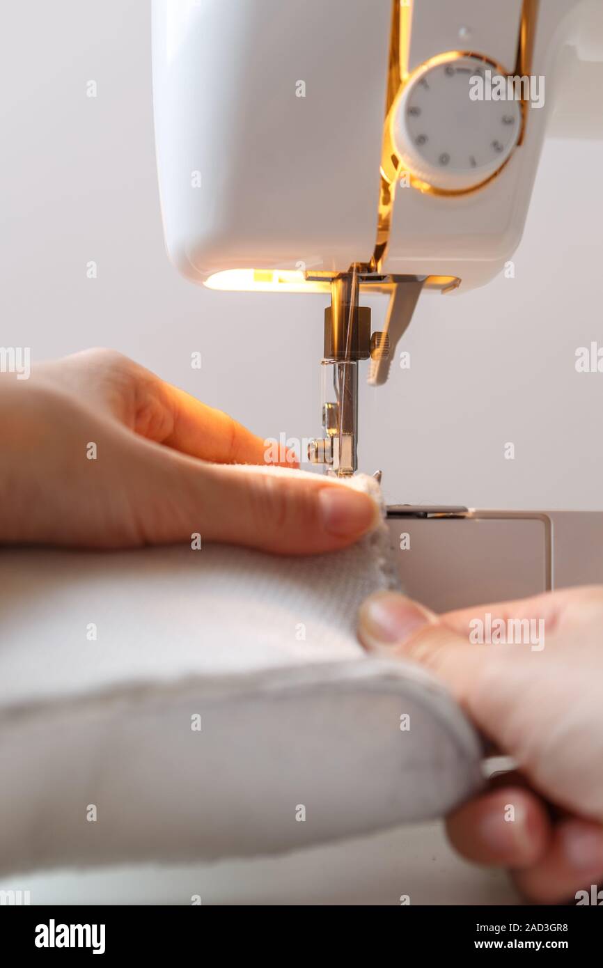 Seamstress sewing machine hi-res stock photography and images - Alamy