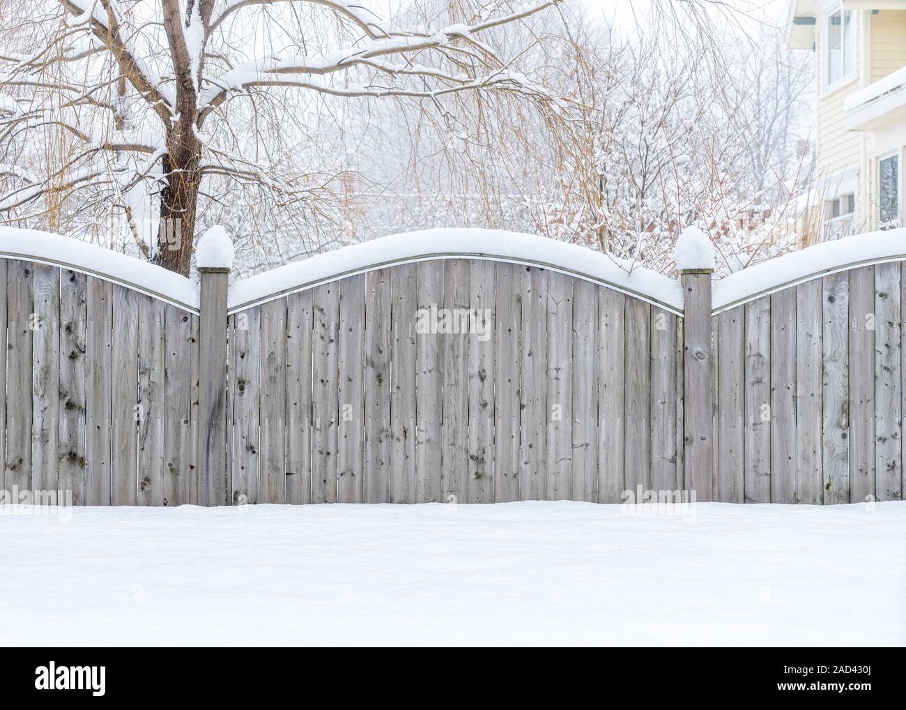 Winter landscape fence hi-res stock photography and images - Alamy