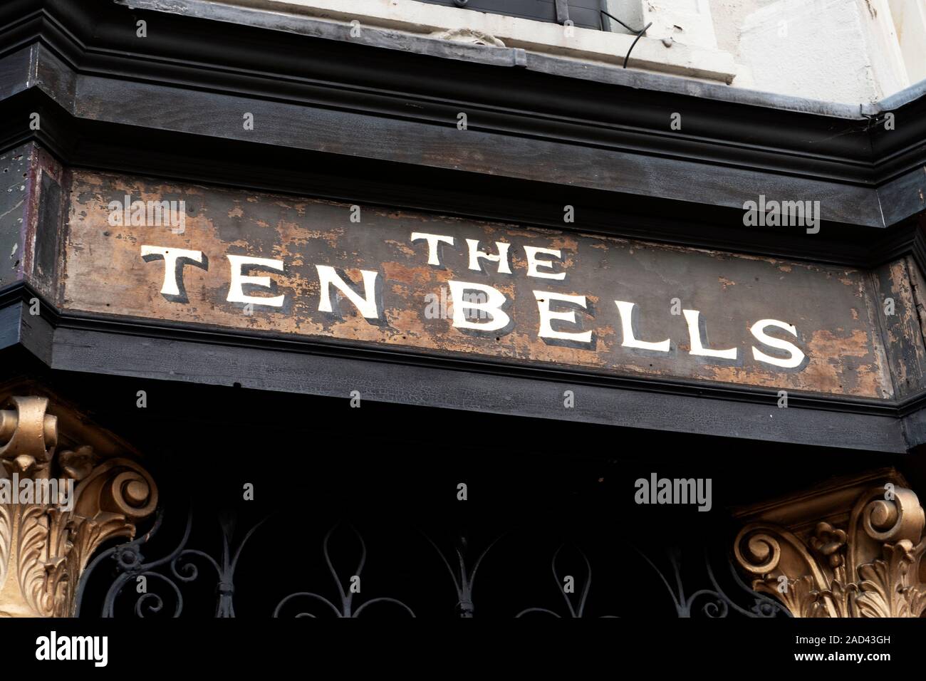 Ten bells pub jack the ripper hi-res stock photography and images - Alamy