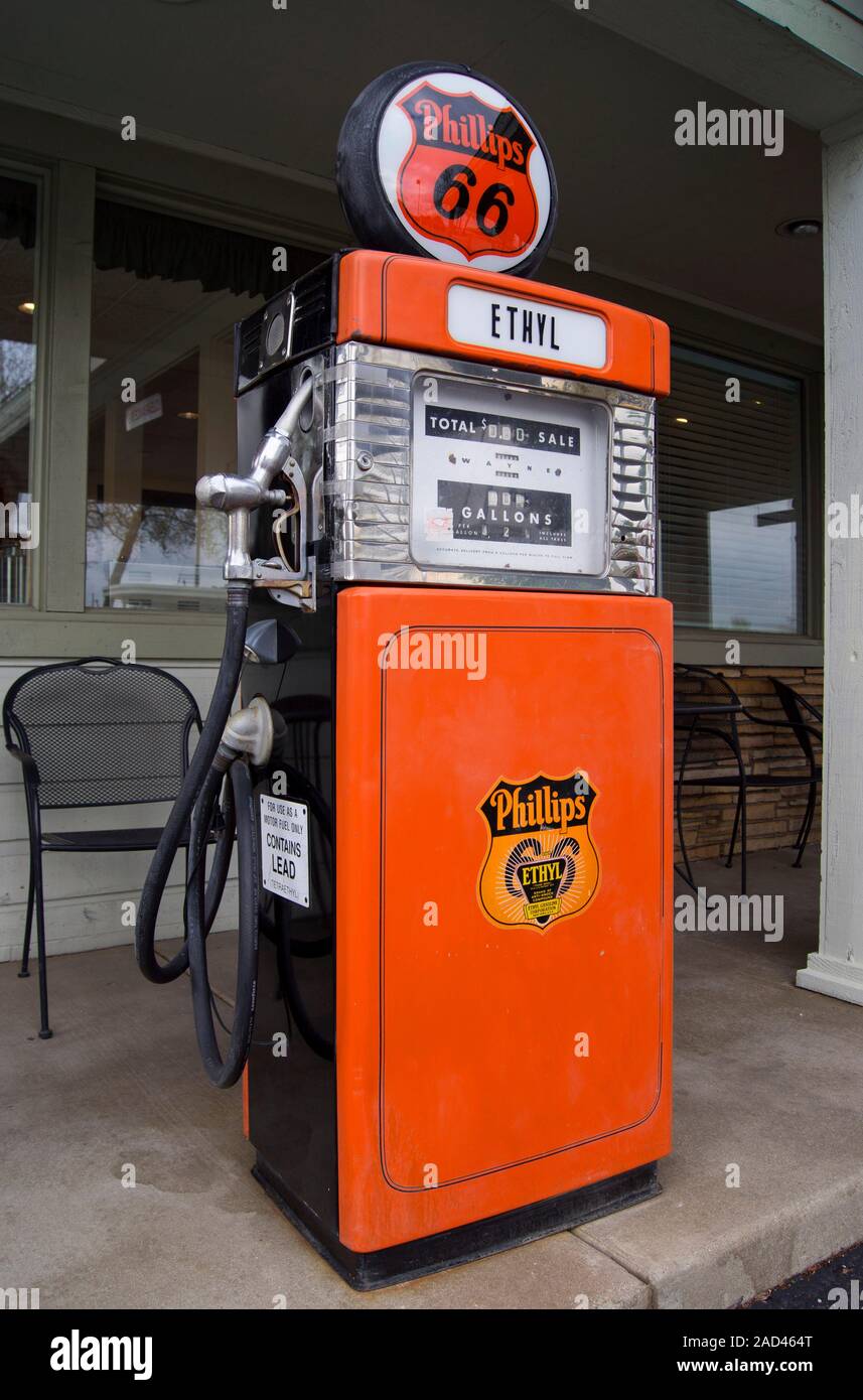 An American gas pump, or petrol pump, outside the Rail Haven Motel on ...