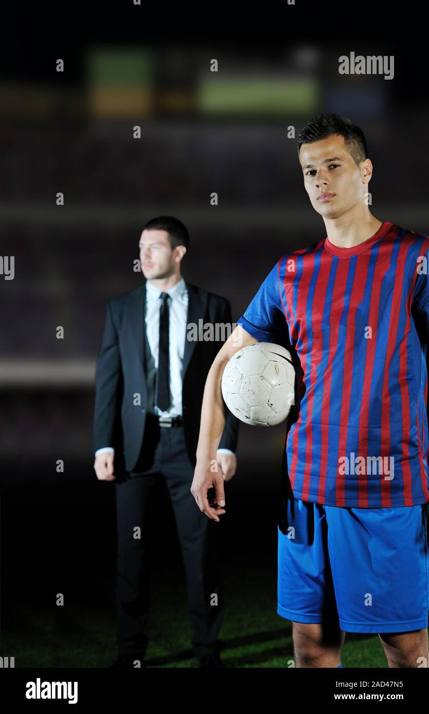 Professional football manager hi-res stock photography and images - Alamy