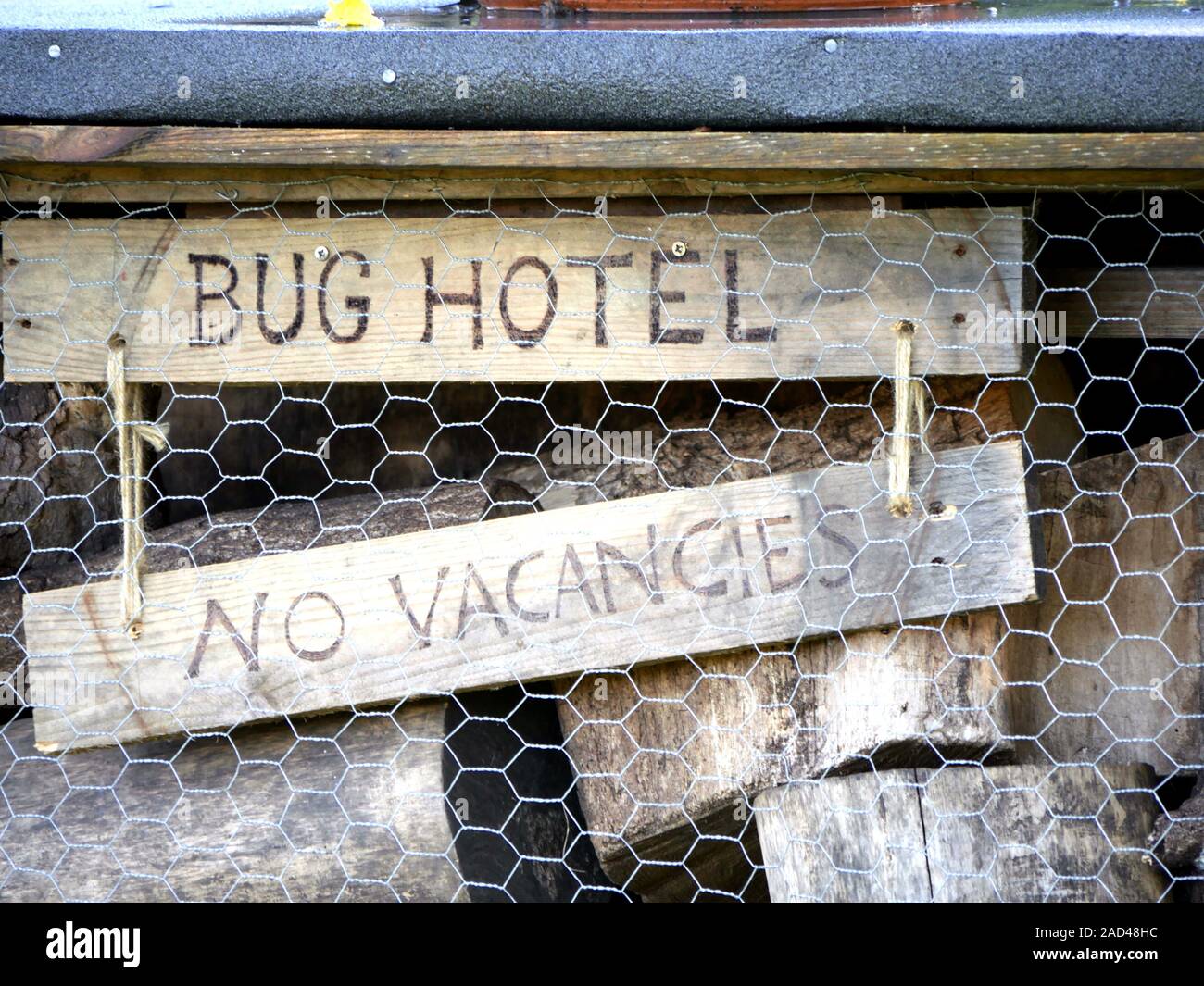 No vacancies sign hi-res stock photography and images - Alamy