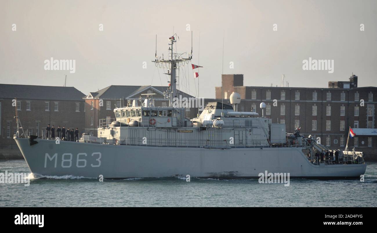 Undrsea weapons hi-res stock photography and images - Alamy