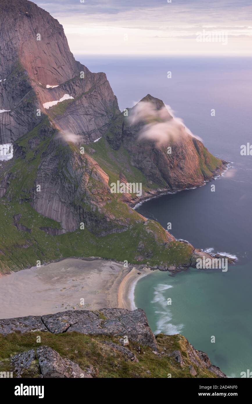 Moskenesoeya hi-res stock photography and images - Alamy