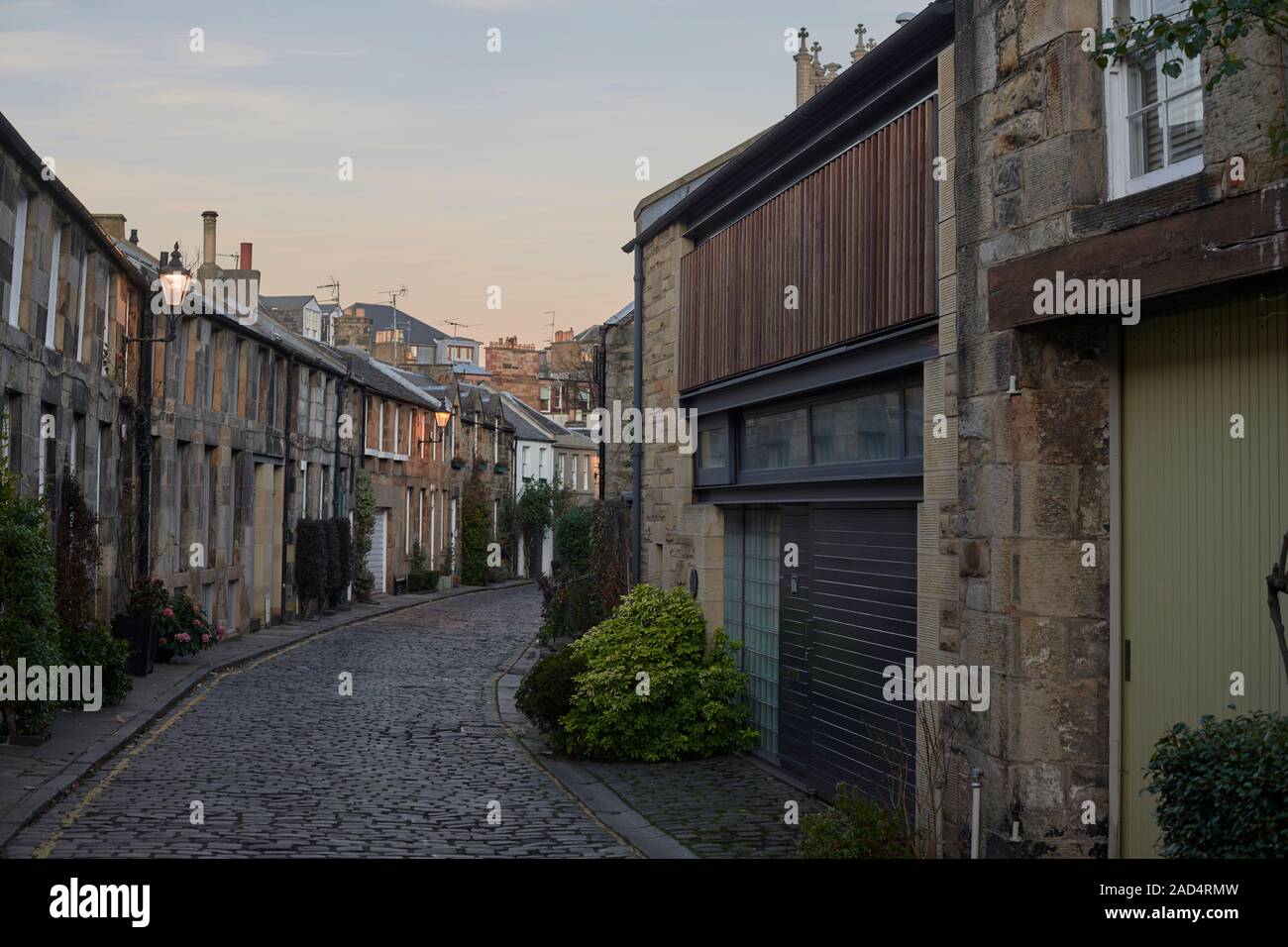 Edinburgh Lane High Resolution Stock Photography and Images - Alamy