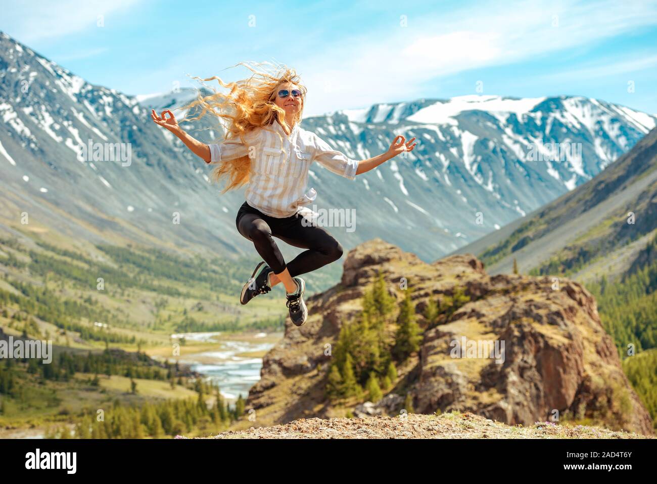 Female high jump hi-res stock photography and images - Alamy