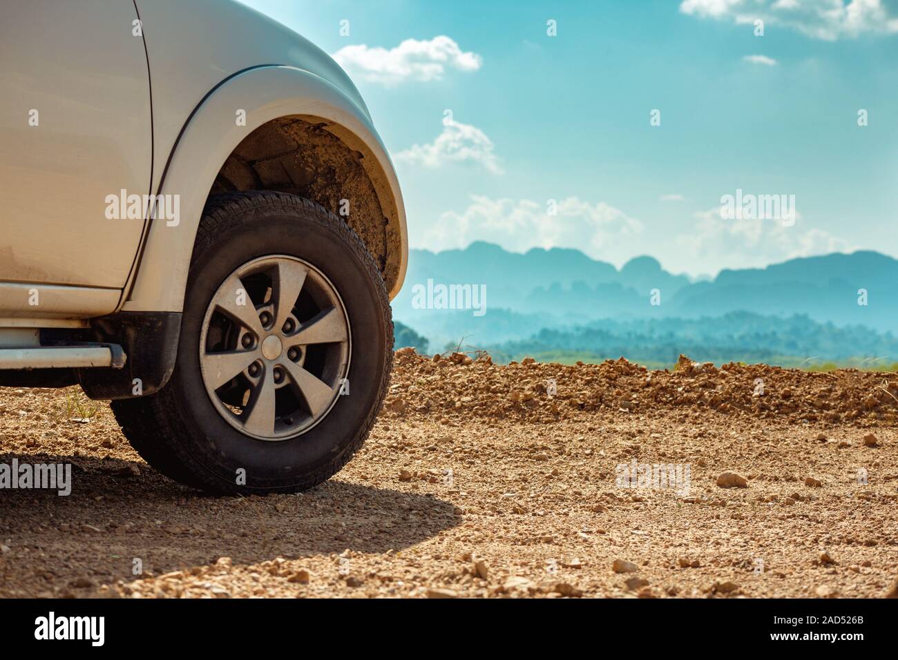 Modern 4x4 hi-res stock photography and images - Alamy