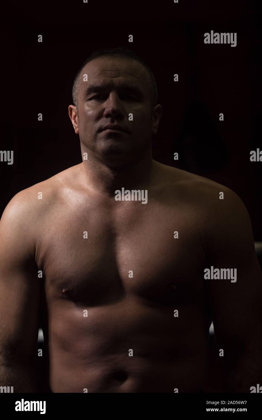 portrait of muscular professional kickboxer Stock Photo - Alamy