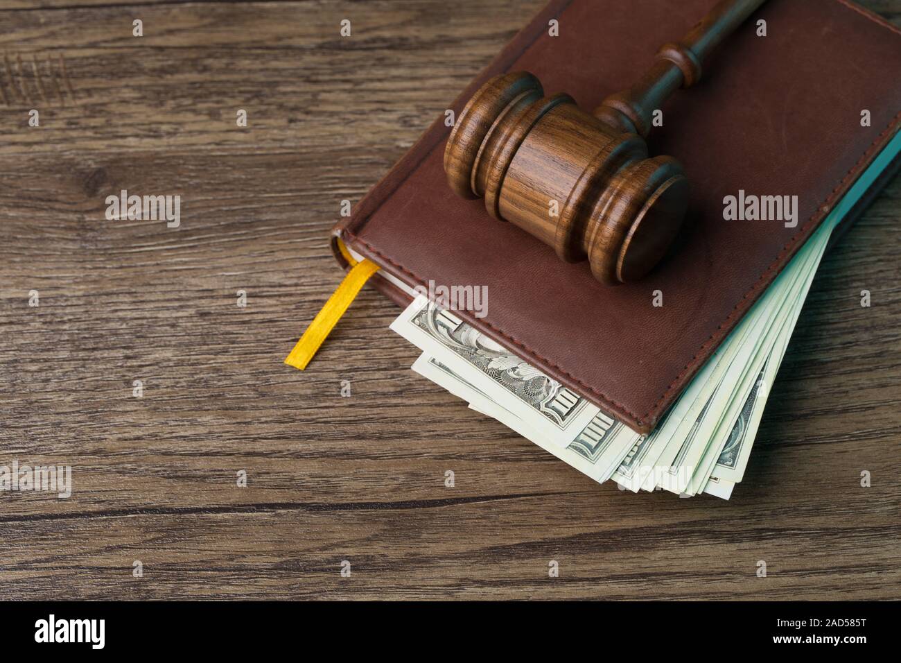 Hammer chairman, folder with bills Stock Photo - Alamy