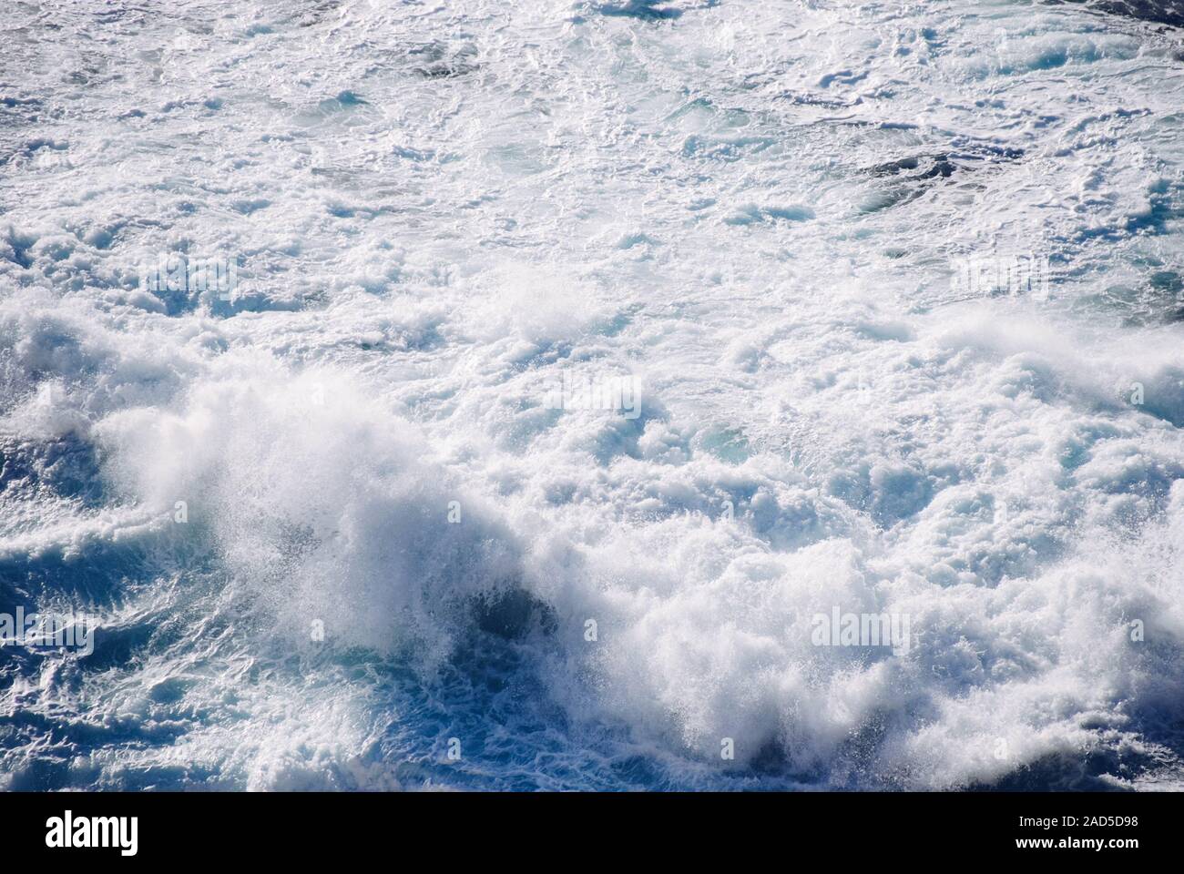 Tide in the Atlantic Ocean at Finisterre Stock Photo - Alamy