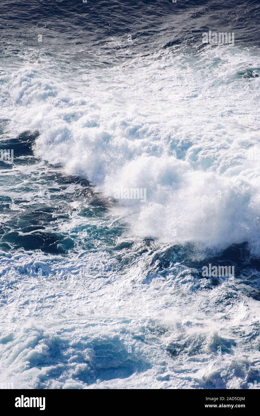 Tide in the Atlantic Ocean at Finisterre Stock Photo - Alamy